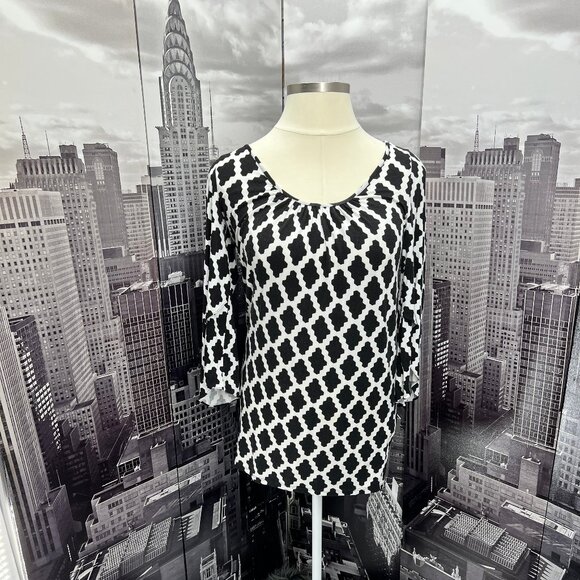 Hourglass Lilly | Tops | Hourglass Lilly Crisscross Back Tunic | Poshmark
